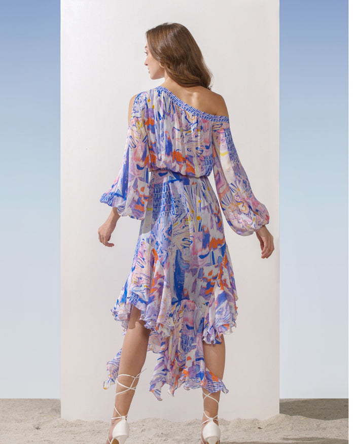 RESORT WEAR